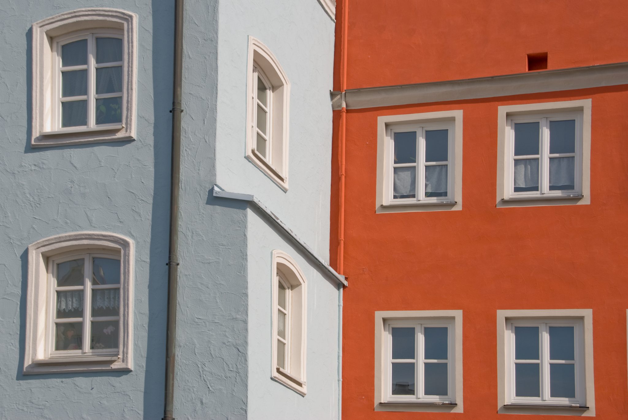 Masonry Paint: The Complete Beginners Guide - Promain UK Ltd