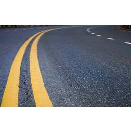 Centrecoat Premium Chlorinated Rubber Line Marking Paint | Promain