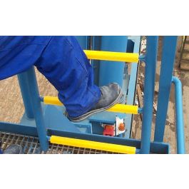 Centrecoat GRP Slip Resistant Ladder Rung Covers | Promain.co.uk